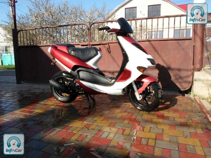 Aprilia SR 50 minarelli 2002