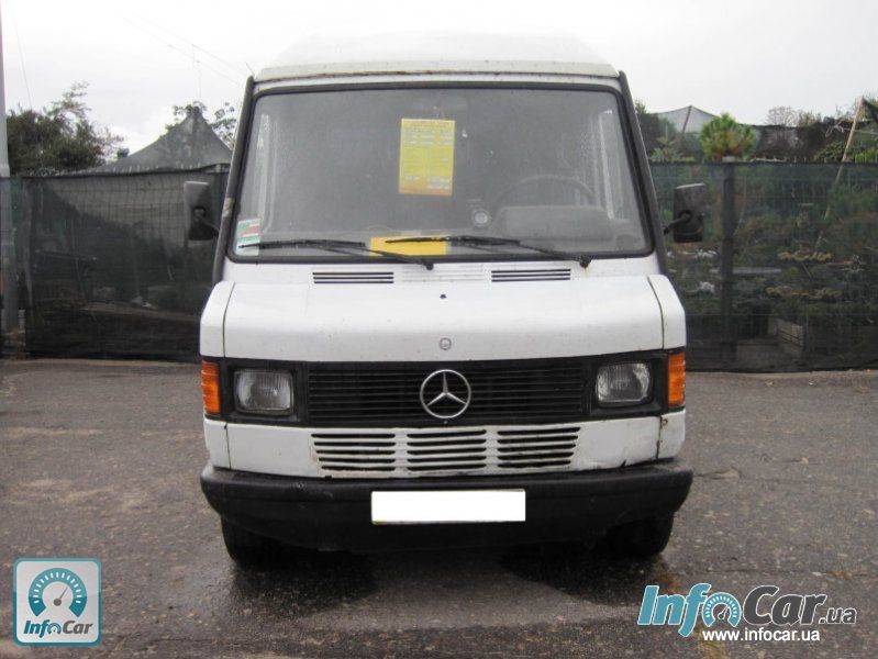 Купить грузовик Mercedes Sprinter 210D 1994 (белый) с пробегом, продажа ...