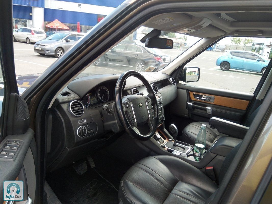 Land Rover Discovery 2010
