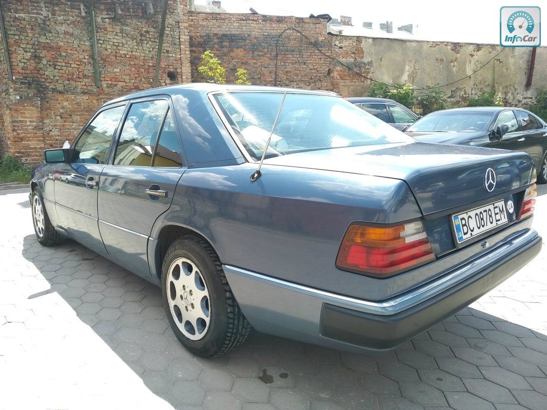 Mercedes E-Class E200 1990