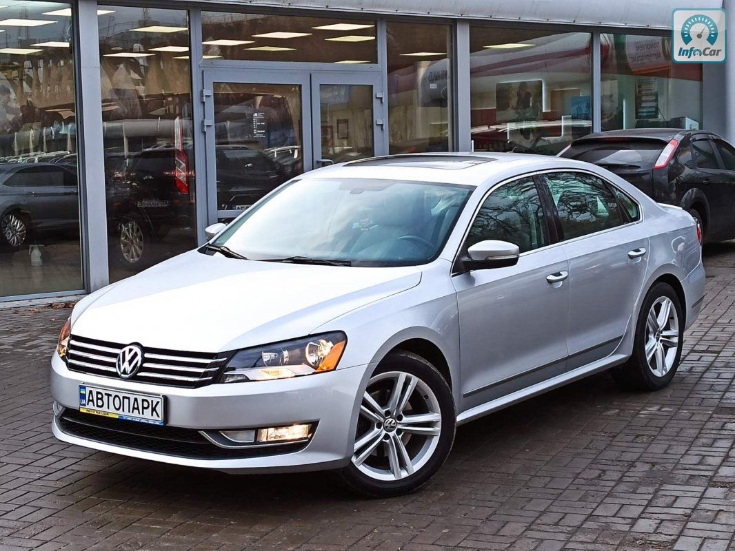 Volkswagen Passat B7 SEL 2012